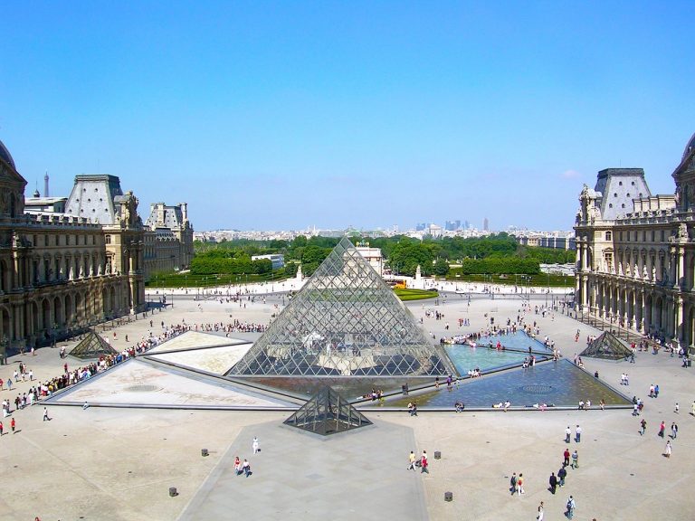 The Key Historical Figures of the Louvre - My Private Paris